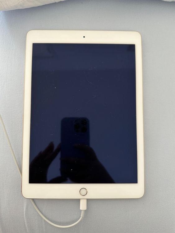 iPad Air 2. Generation (2014) (Gebraucht) in Thalwil für CHF 71 – mit ...