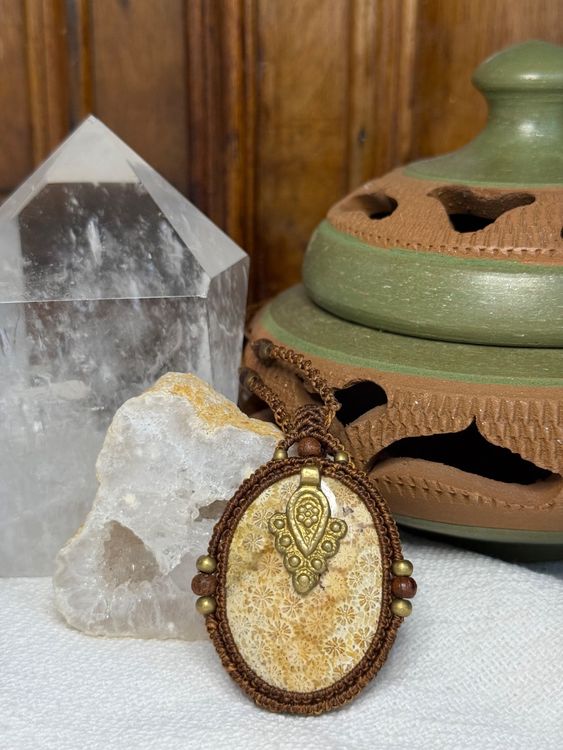 collier macramé- Fossil - hand made (Neu und originalverpackt) in ...