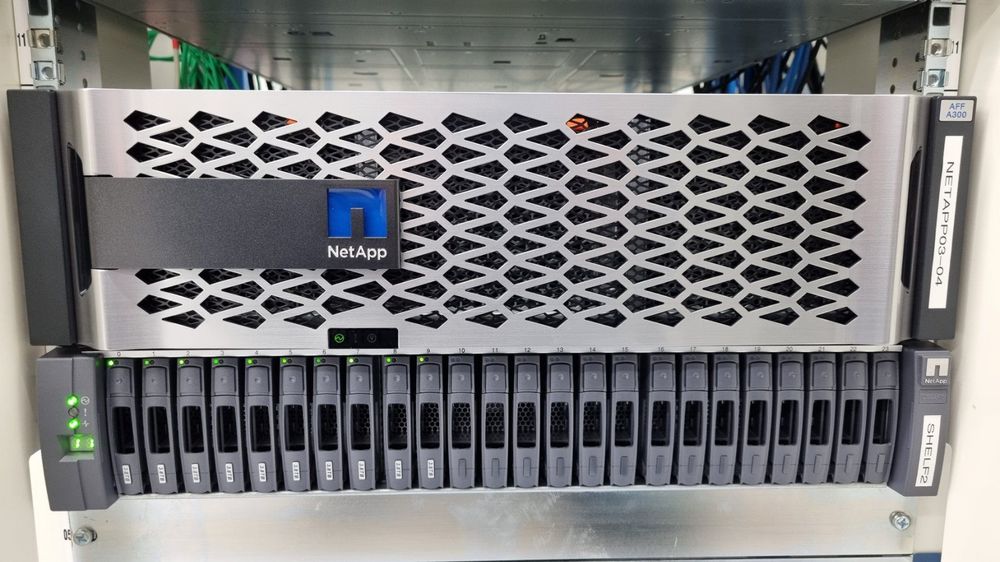 NETAPP All Flash AFF 300 SSD Storage Cluster mit 34 x SSD (Gebraucht ...