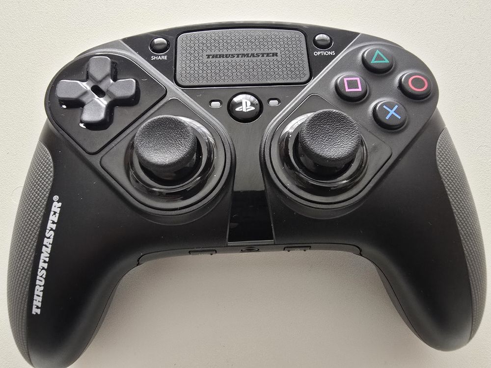 Thrustmaster Pro Controller PlayStation 4🎮 (Gebraucht) in Basel für CHF ...