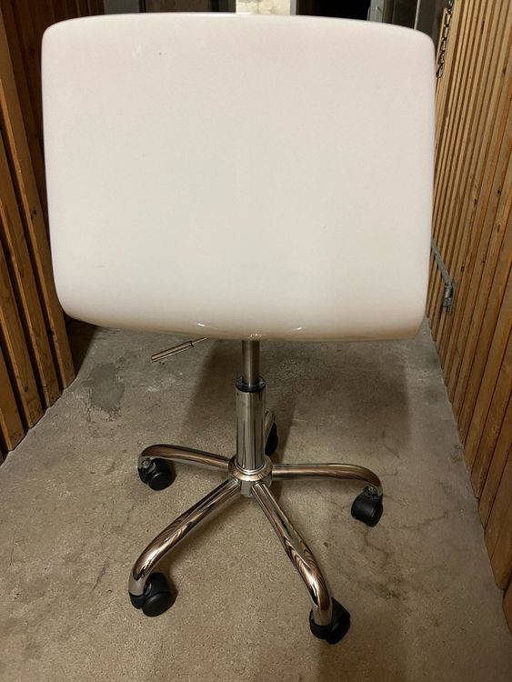 Chaise de bureau pivotante blanche, design moderne et con... (Gebraucht) in Genève für CHF 10 ...