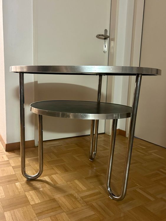 Bauhaus Beistelltisch mit Patina | Kaufen auf Ricardo