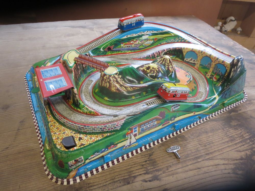 Antike Blechbahn | Kaufen auf Ricardo