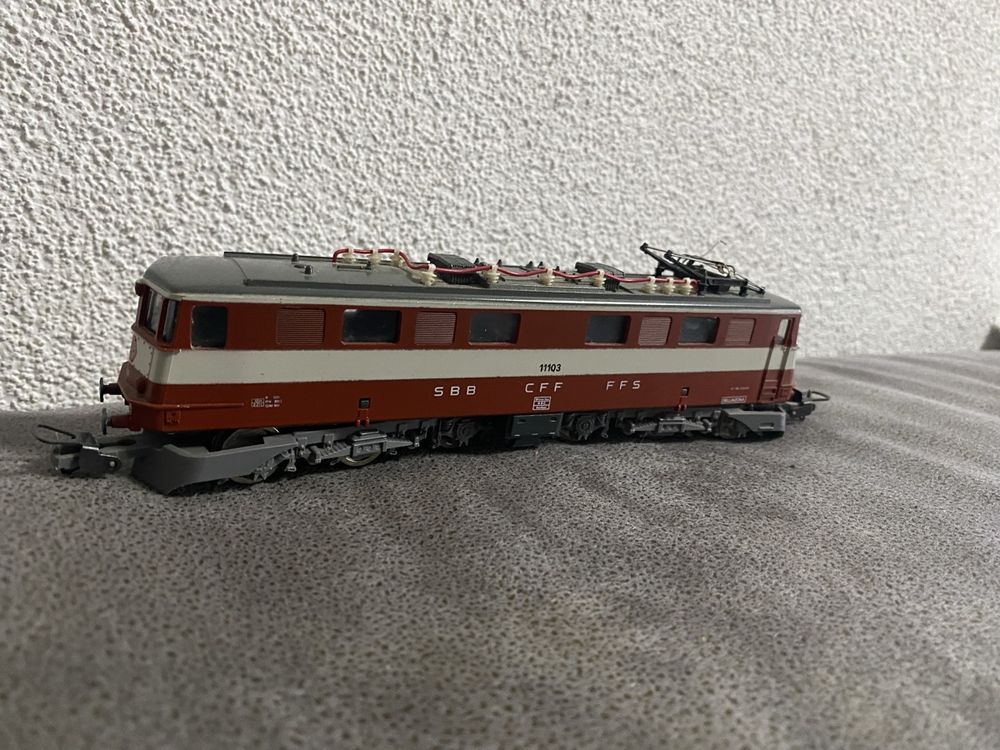LIMA SBB Re 4/4 I 11103 H0 Modellbahn Lokomotive (Defekt) in Zürich für CHF 15 – mit Lieferung ...