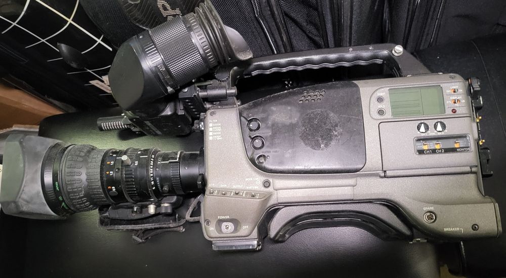 Panasonic AJ-D400P DVCPRO Camcorder video camera (Gebraucht) in Geneve ...