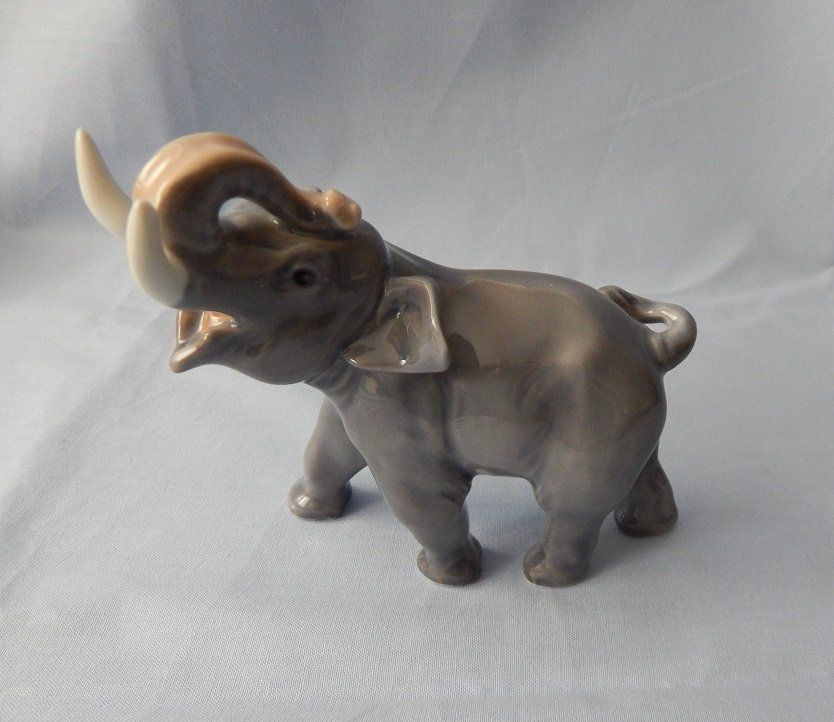 Royal Copenhagen Elefant - 1. Wahl (Neu (gemäss Beschreibung)) in ...