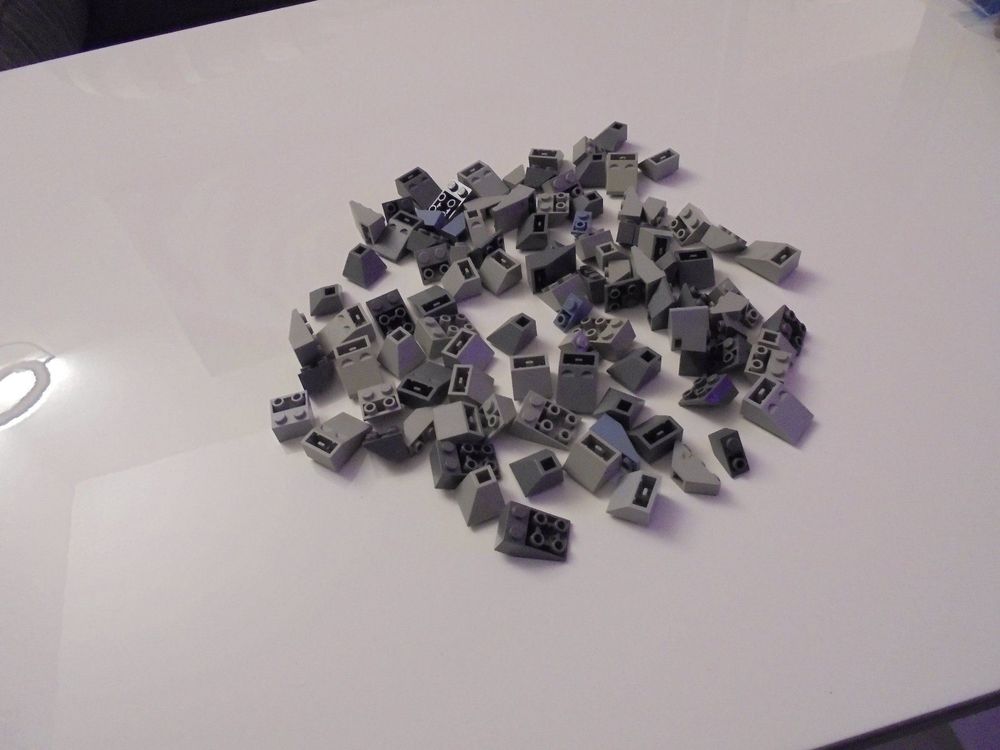 LEGO-100-GRAUE-NEGATIVE-STEINE | Kaufen auf Ricardo