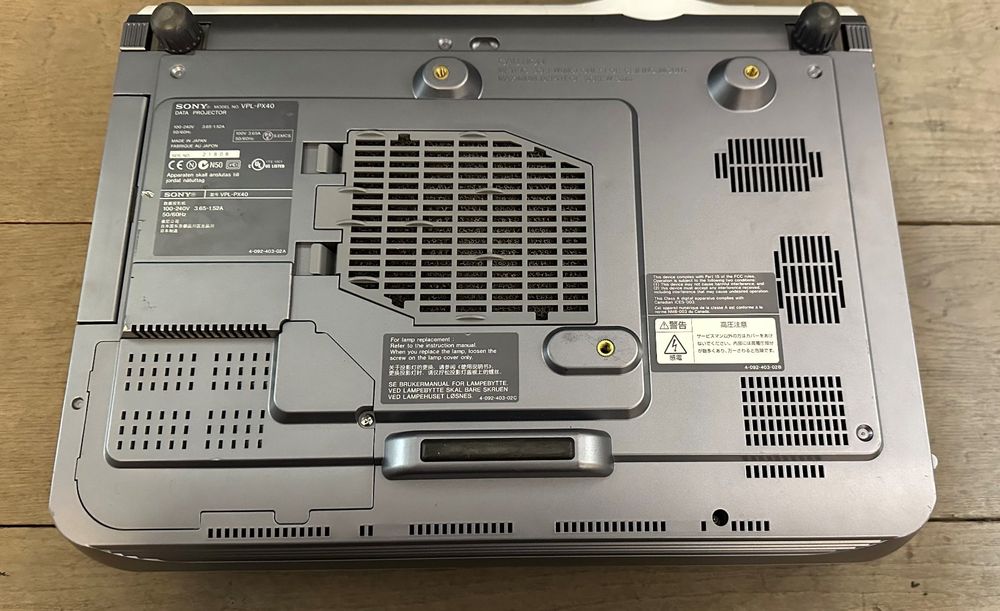 Sony Beamer VPL-PX40 | Kaufen auf Ricardo