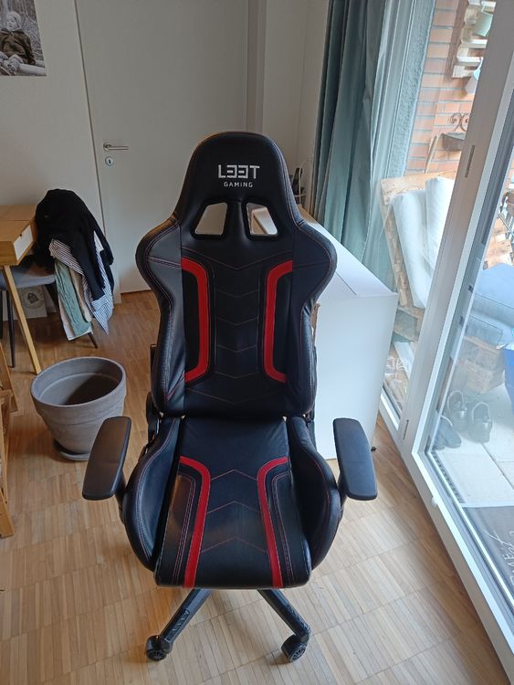 LEET Gaming Stuhl schwarz rot (Gebraucht) in Zürich für CHF 54 – nur ...