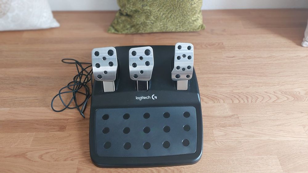 Logitech G920 Lenkrad mit original Verpackung.Und Kupplung. (Neuf avec ...
