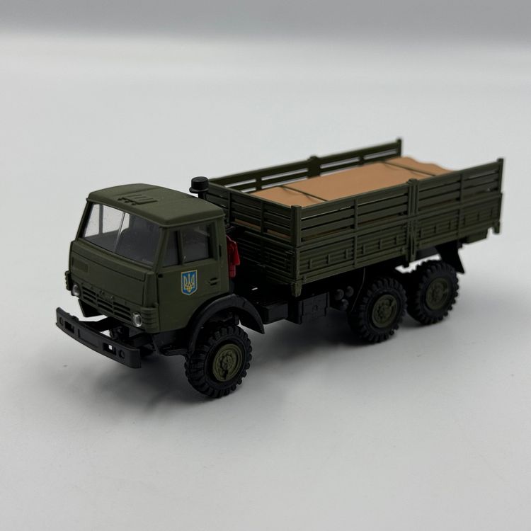 Kamaz 4310 ATO Holzladung Ukraine Army 1/87 (Neu und originalverpackt ...