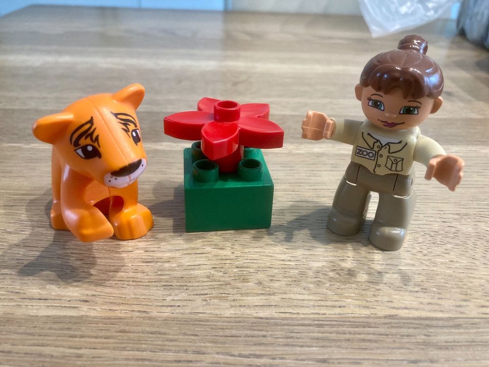 Lego Duplo Zoowärterin mit Tiger | Kaufen auf Ricardo