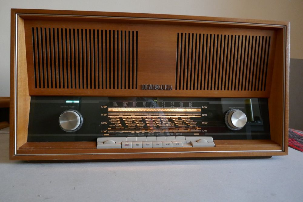 Radio Löwe Opta Meteor-Stereo (Gebraucht) in Uetendorf für CHF 35 – nur ...
