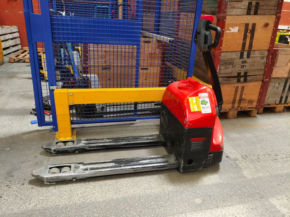 Ameise bzw. elektrischer Hubwagen EPT20-18EA Unimax (Defekt) in Ehrendingen für CHF 330 – nur ...