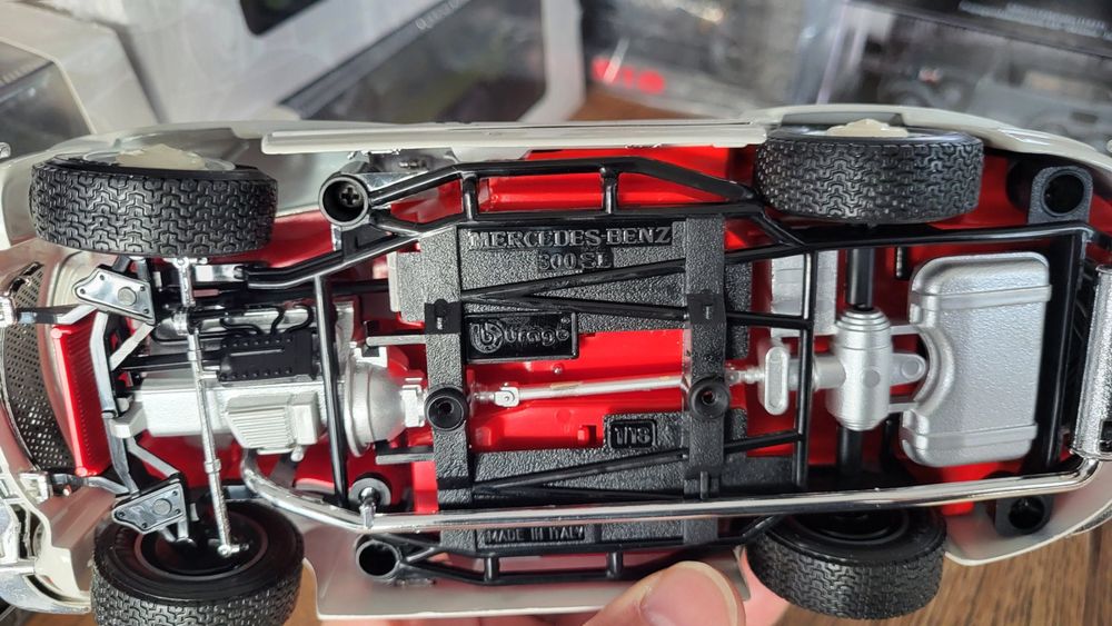 Mercedes Benz 300SL 1:18 BBurago (Gebraucht) in Rothrist für CHF 18 ...