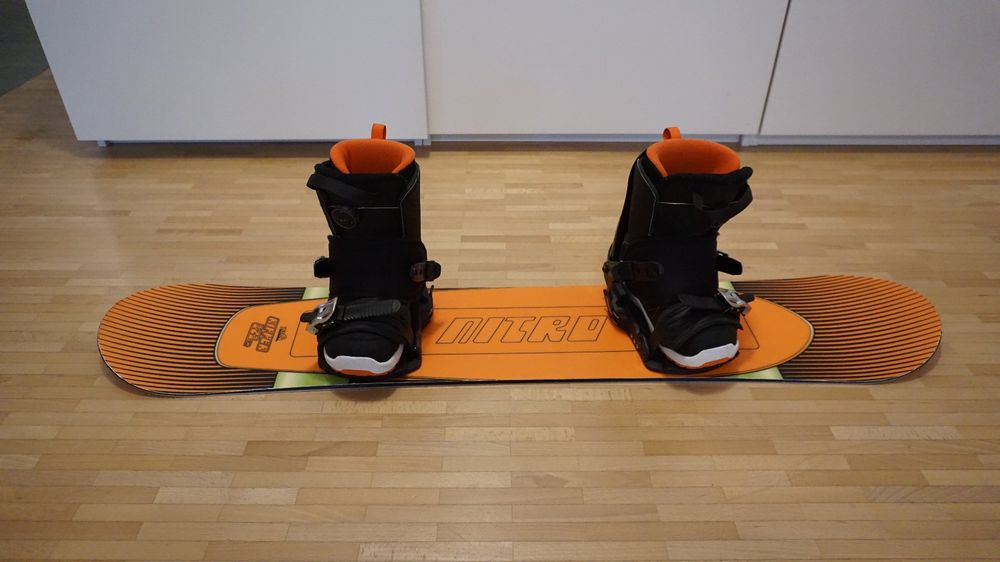 Nitro Ripper Snowboard 121cm mit Bindung und Schuhen | Kaufen auf Ricardo