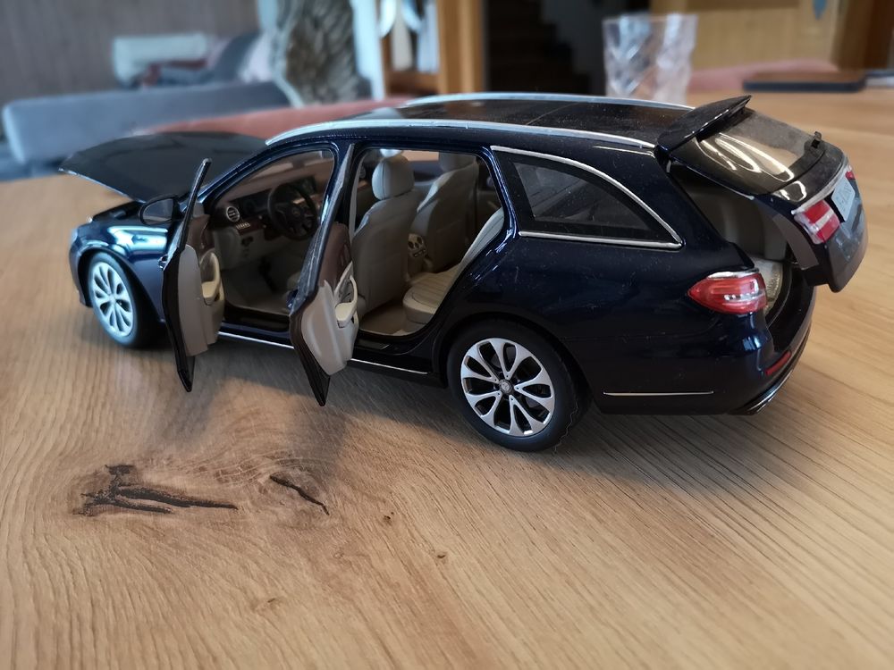 Mercedes-Benz S213 1/18 Norev (Gebraucht) in Sulzbach für CHF 60 – mit ...