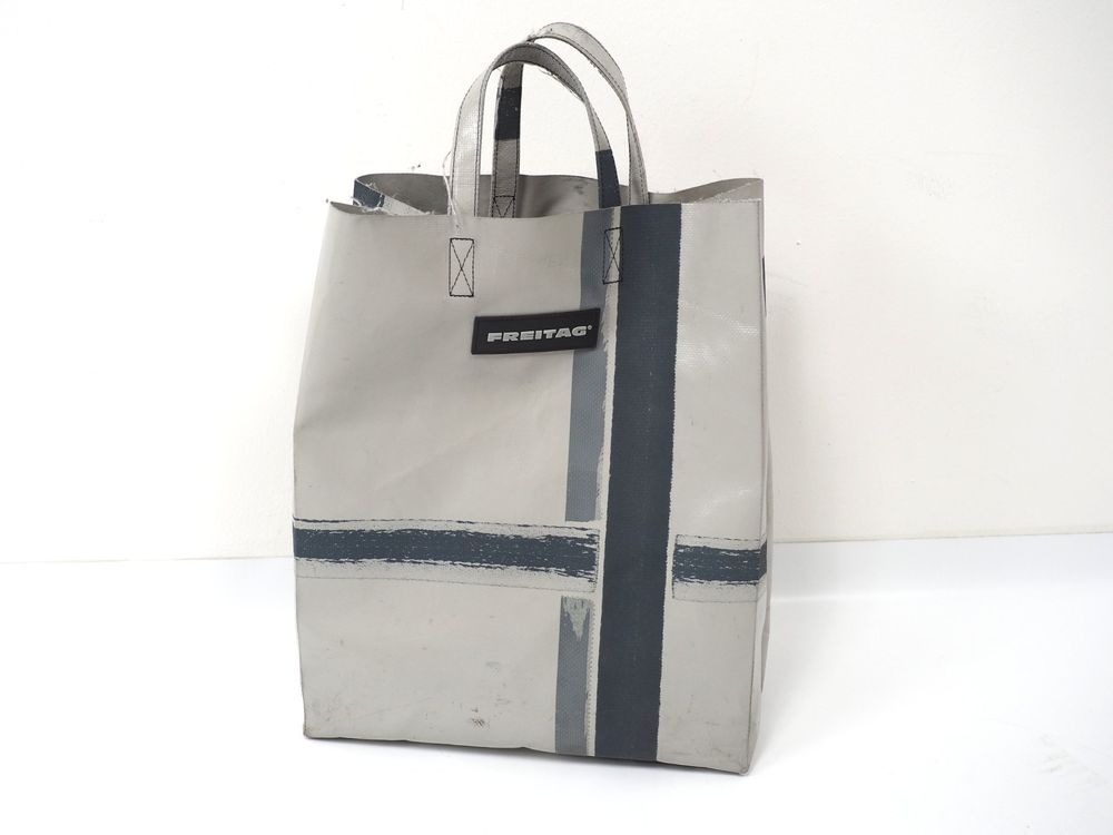 FREITAG Tote Bag F52 Miami Vice (25022615) | Kaufen auf Ricardo