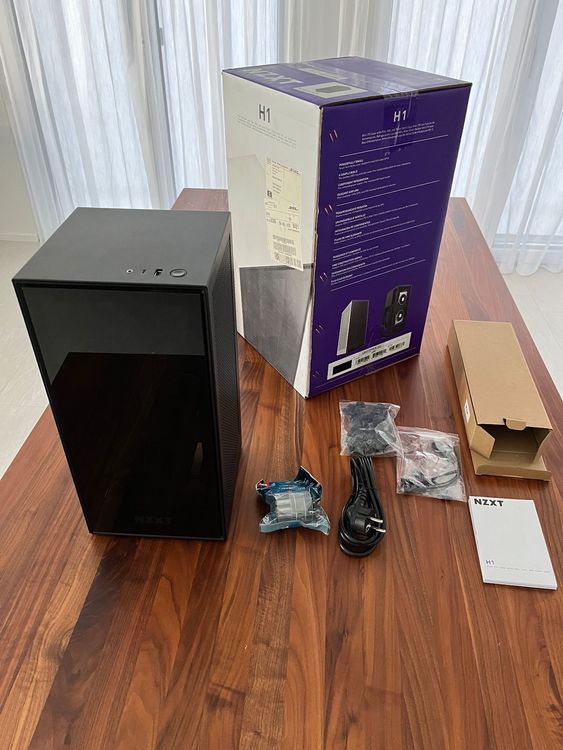 NZXT H1, Mini ITX Gehäuse mit Wasserkühlung und 650 W PSU (Gebraucht ...