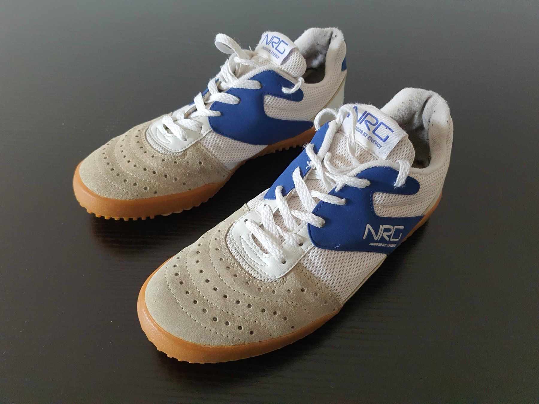 Sneaker oder Indoor-Turnschuh / auch Hallenfussball Gr. 41 (Gebraucht ...