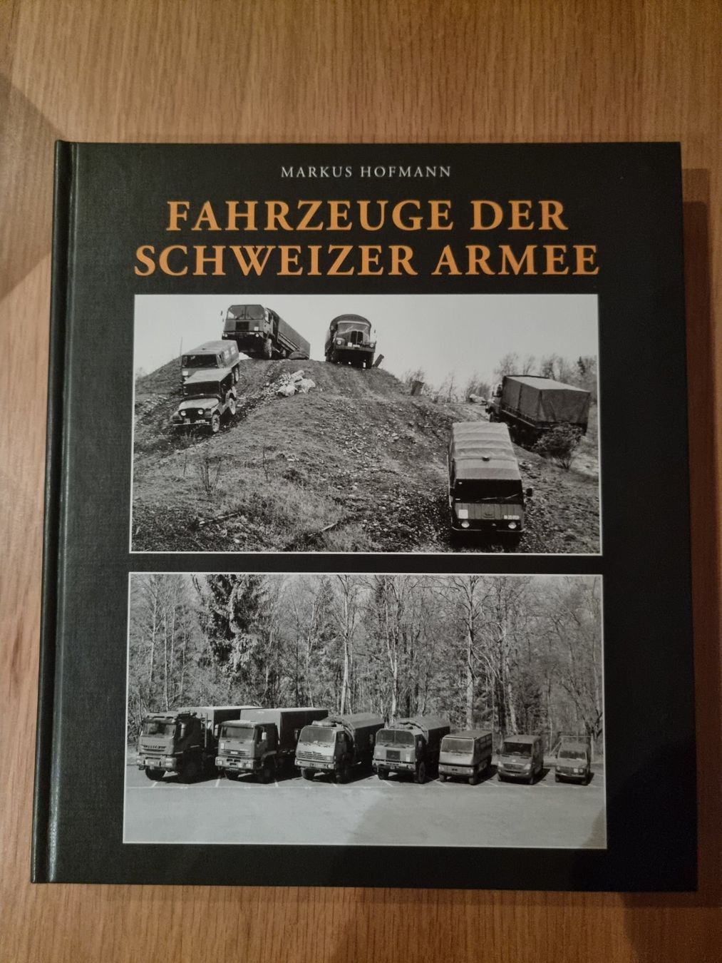 Markus Hofmann: Fahrzeuge der Schweizer Armee - Buch Top! (Gebraucht ...