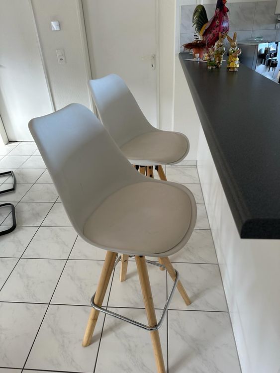 Barhocker Weiss mit Holzfüsse | Acheter sur Ricardo