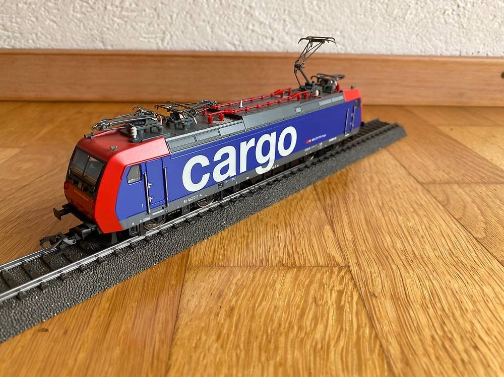 Locomotive électrique Re 460 Cargo H0 Märklin (Gebraucht) in Echandens für CHF 102 – mit ...