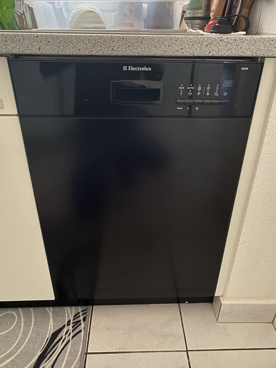 Geschirrspüler Electroluxe 55 (Defekt) in Corsier-sur-Vevey für CHF 31 – nur Abholung auf ...
