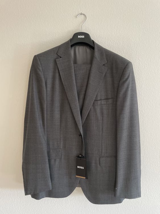 Anzug Hugo Boss 106 Grau (Neu und originalverpackt) in Baar für CHF 200 ...