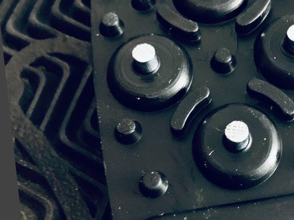 2 paar SCHUH-SPIKES 5 X 46 cm, NEU (Neu und originalverpackt) in ...