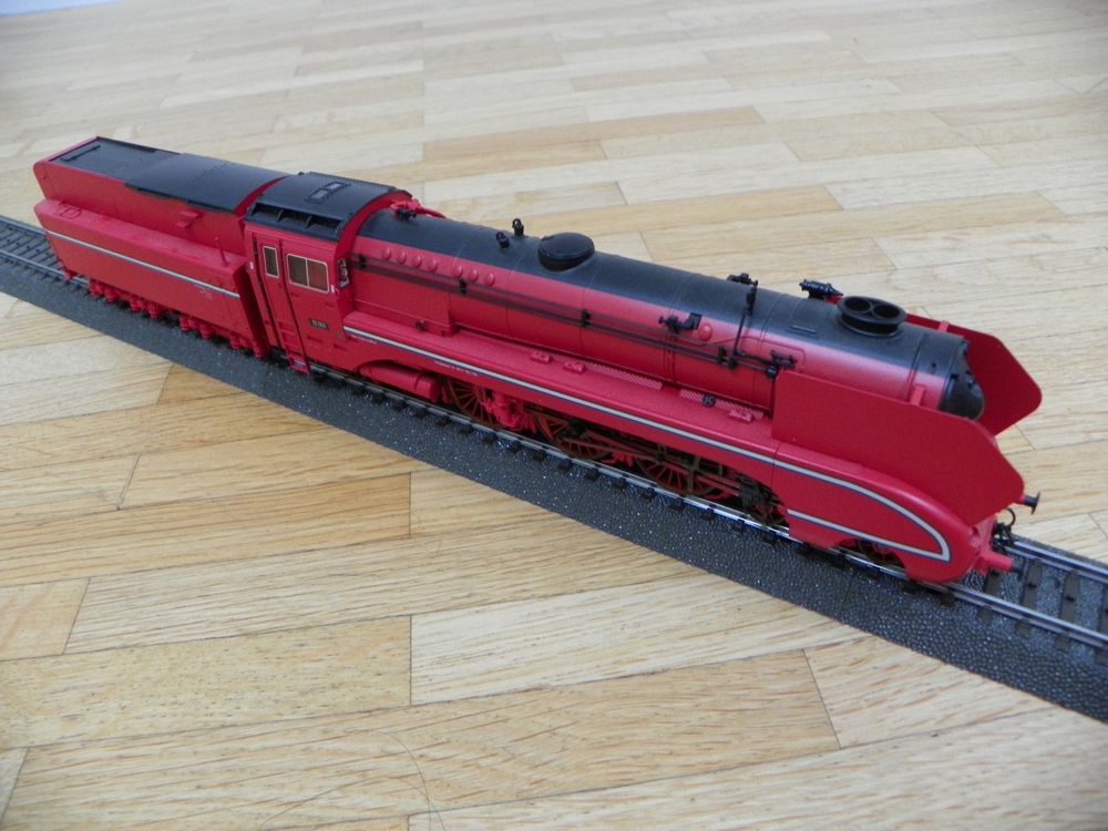 Märklin 37082 Baureihe 10 in Rot und Vollsound | Acheter sur Ricardo