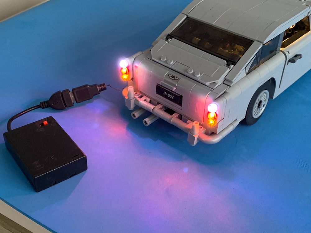 Aston Martin James Bond + LED-Licht Bausteinen Klemmbaustein | Kaufen ...