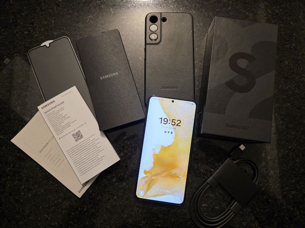 Samsung Galaxy S22 SM-S901B/DS, super Set, WIE NEU! (Gebraucht) in Muri ...