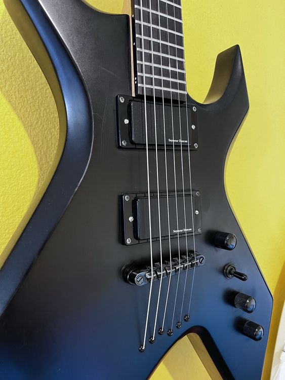B.C. Rich Warlock mit Seymour Duncan Blackouts (Gebraucht) in Zürich für CHF 380 – nur Abholung ...