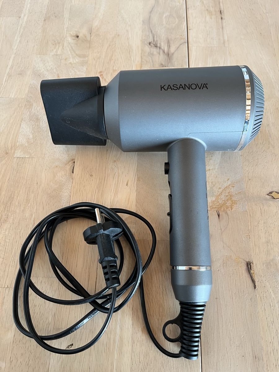 Sèche-cheveux Kasanova gris – Très bon état – Peu utilisé (D'occasion ...