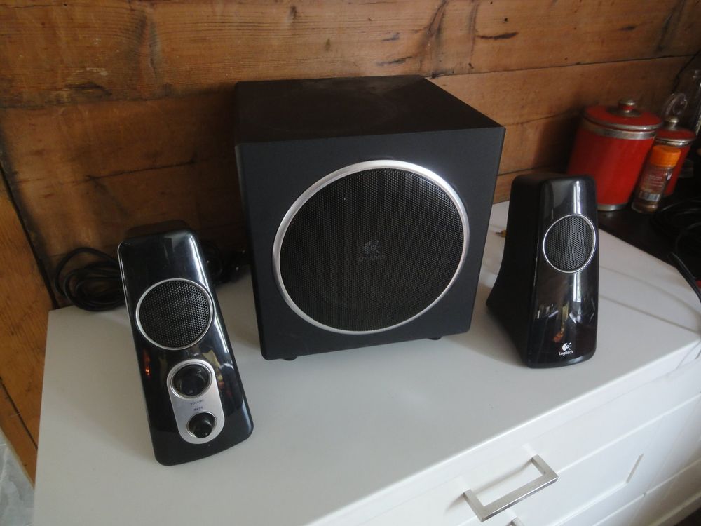 PC-Lautsprecher + Subwoofer Logitech S-00076B (Gebraucht) in Sevelen ...