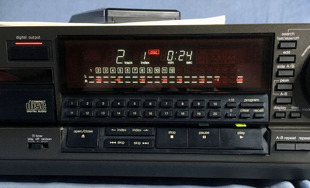 TECHNICS SL-P990 CD PLAYER (Gebraucht) in Aarberg für CHF 340.9 – mit ...