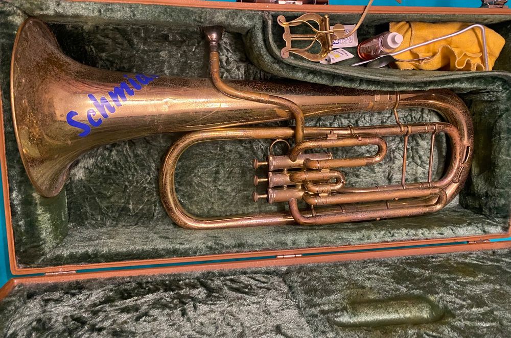 Willson Antike Euphonium mit spezieller Tasche und Zubehör (Gebraucht) in für CHF 99 – mit ...