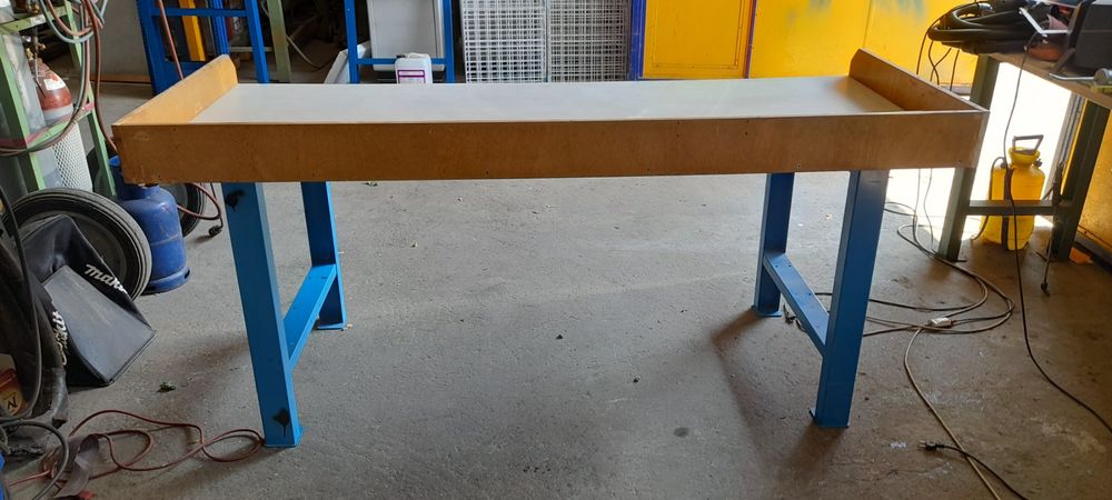 Revidierter Werkbanktisch mit UmRandung von 10cm höhe (Gebraucht) in ...