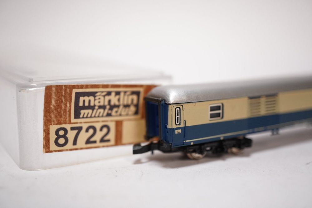 1å Märklin Z 8722 D-Zug Gepäckwaggon der DB blau creme (Gebraucht) in ...