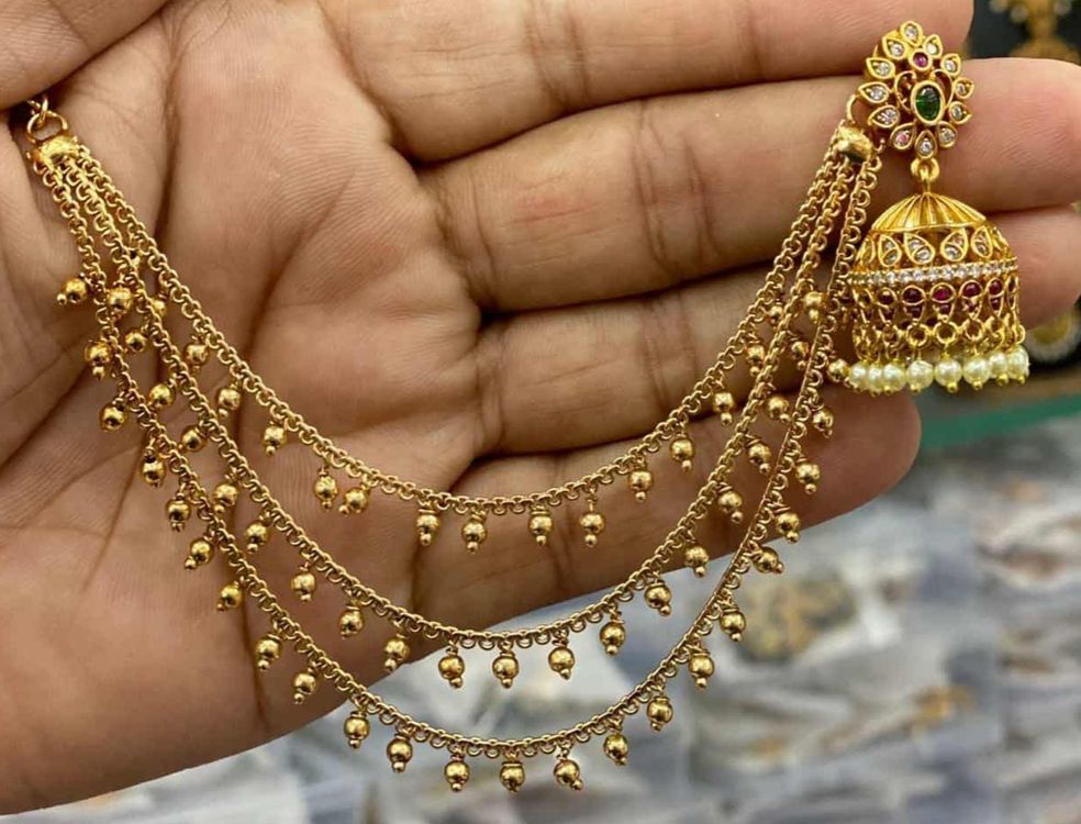 Gold Jhumka Earring with Ear Chain (Neu und originalverpackt) in Wil SG ...