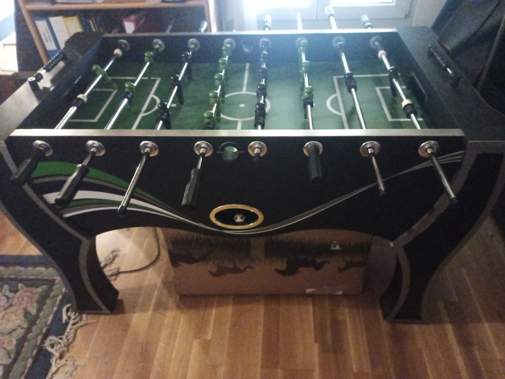 Hochwertiger Fußballkicker für spannende Matches zuhause. | Kaufen auf ...