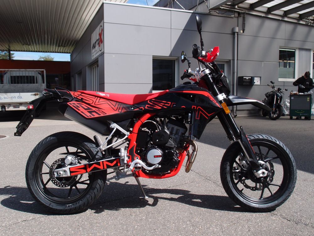 Supermoto SWM SM 125 R, Lieferung in der Schweiz gratis. (Neu und ...