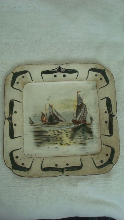 Antike Keramikplatte Schiffe 23 x 23 x 3 cm (Gebraucht) in Münchenstein für CHF 7 – mit ...