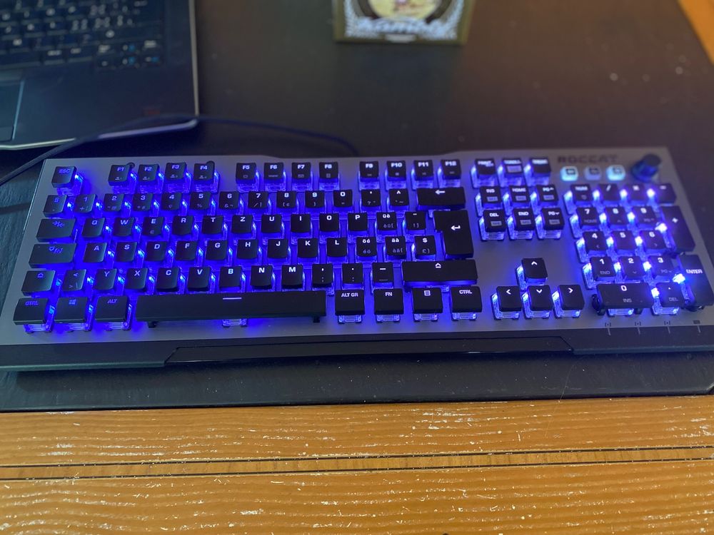 Gaming Tastatur Roccat Vulcan 120 Aimo | Kaufen auf Ricardo