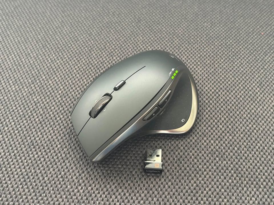 Logitech Performance MX Mouse | Kaufen auf Ricardo