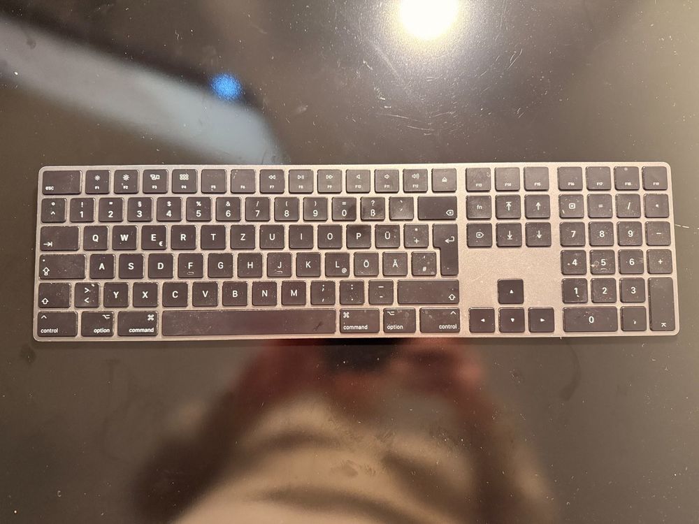 Apple Magic Keyboard (Bluetooth) – Schwarz – guter Zustand (Gebraucht ...