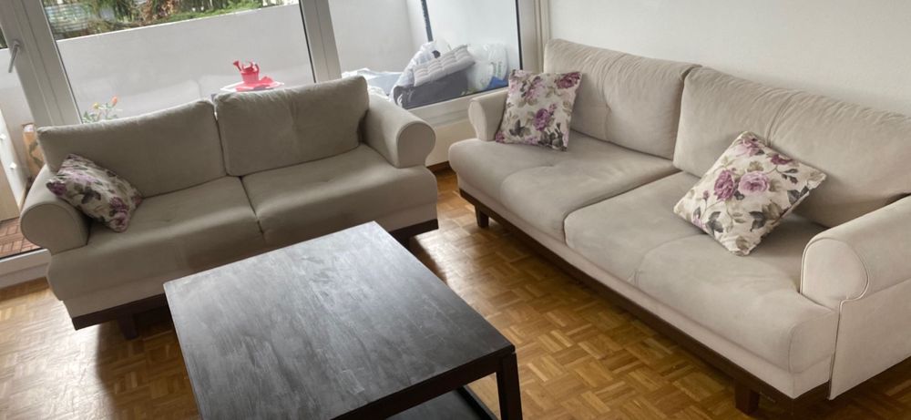 Sofa 2er und 3er (Gebraucht) in Kaiseraugst für CHF 2 – nur Abholung auf Ricardo kaufen