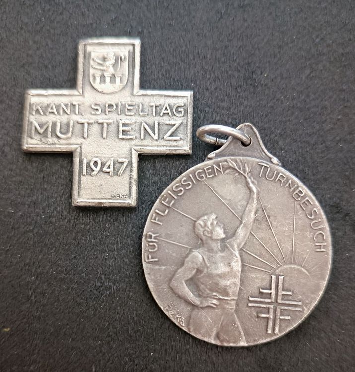2 Turnkreuze Muttenz 1947 (Gebraucht) in Grenchen für CHF 13 – mit ...