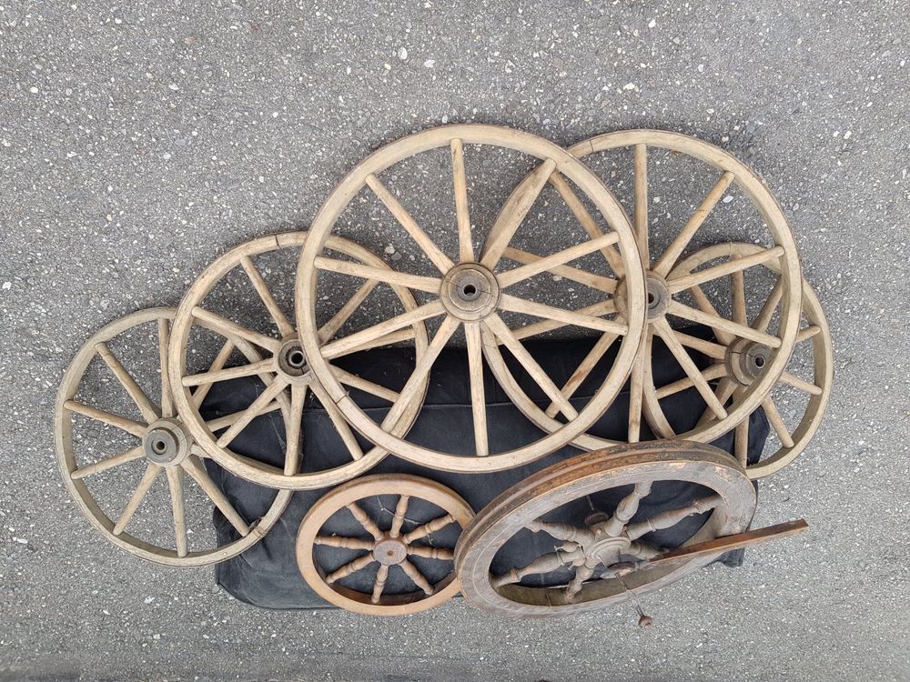 Wagenräder Holz (Gebraucht) in Zizers für CHF 22 – mit Lieferung auf ...